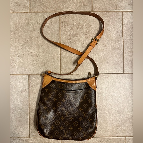 Louis Vuitton | Bags | Louis Vuitton Odeon Mm Crossbody Discontinued ...